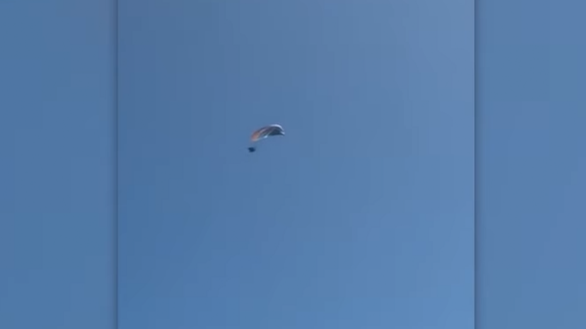 Paraglider Survives After Falling 500 Feet – Vibe 105
